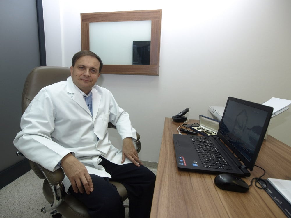 Doktor Antonio Plešnar spašavao život putnice na 10.000 metara visine