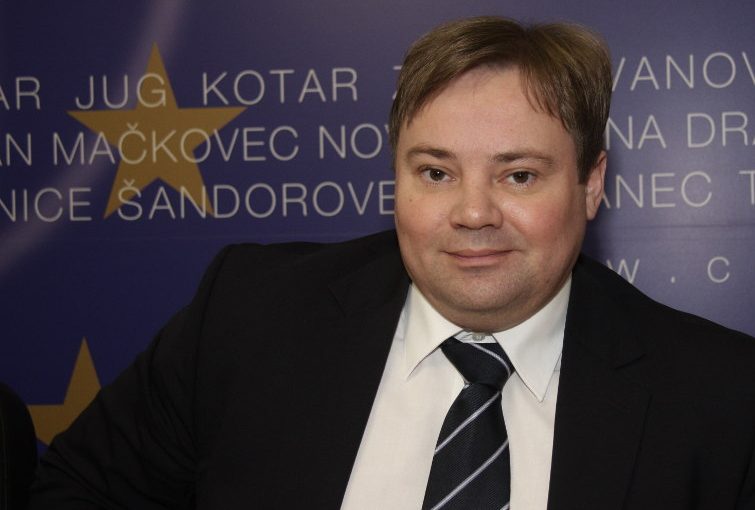 Prekategorizacija ulica kako bi se državnim novcem sanirao nadvožnjak ...