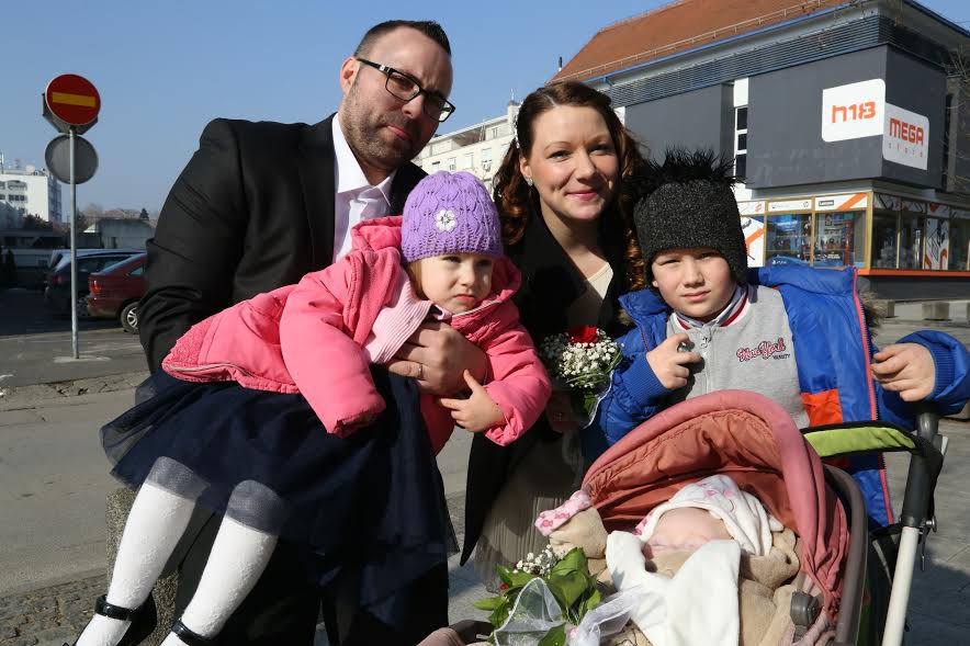 Simon i Marina Novak svoju ljubavnu priču zaokružili valentinovskim ...