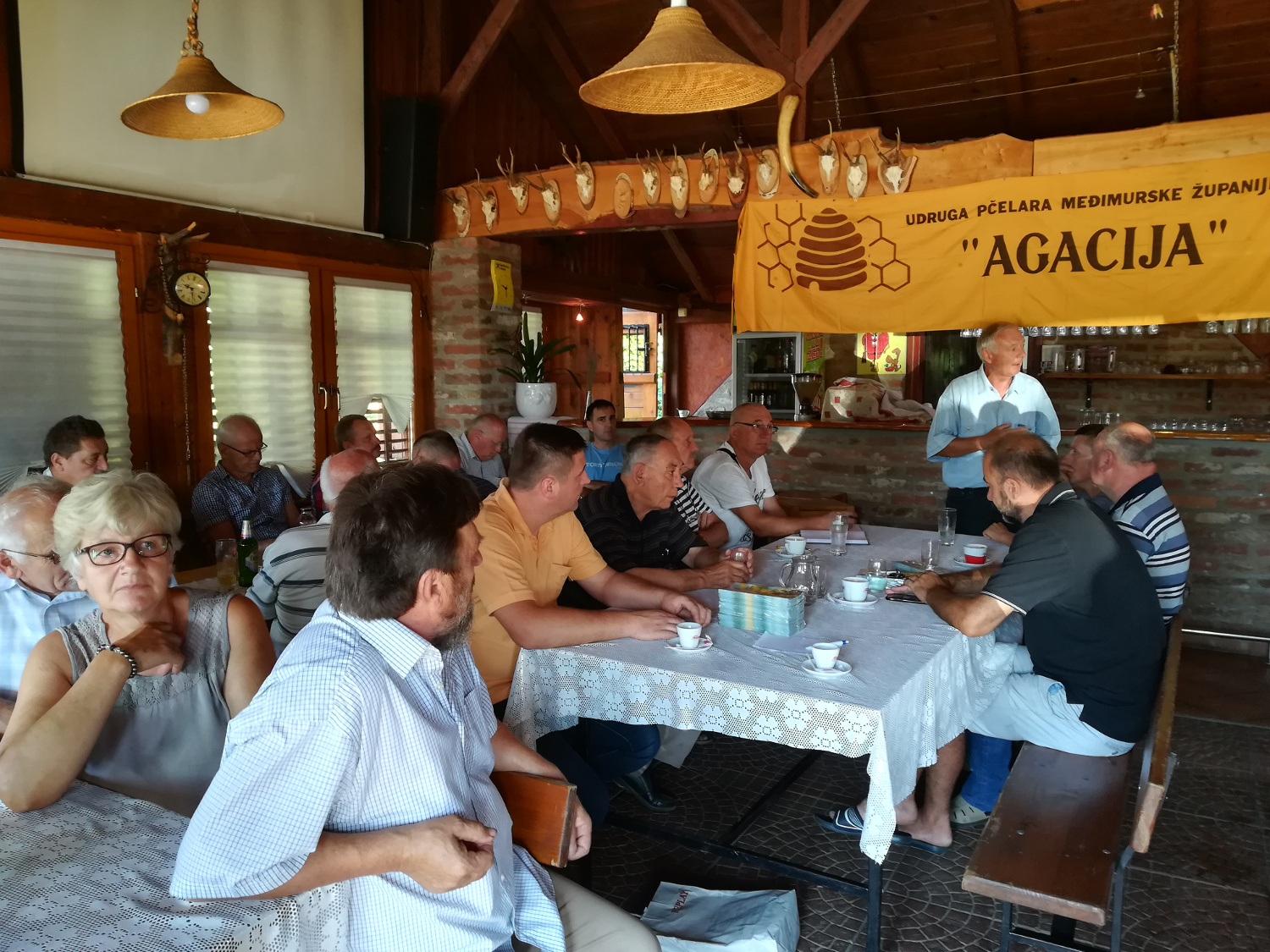 Pčelari Agacije održali edukaciju te razgovarali o nelojalnoj konkurenciji