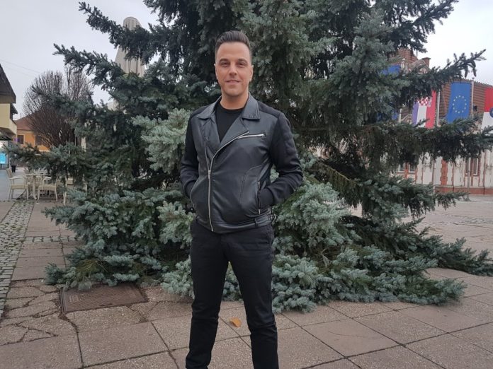 IVAN ZAK otpjevao i predstavio novi singl "Sama" u Čakovcu!