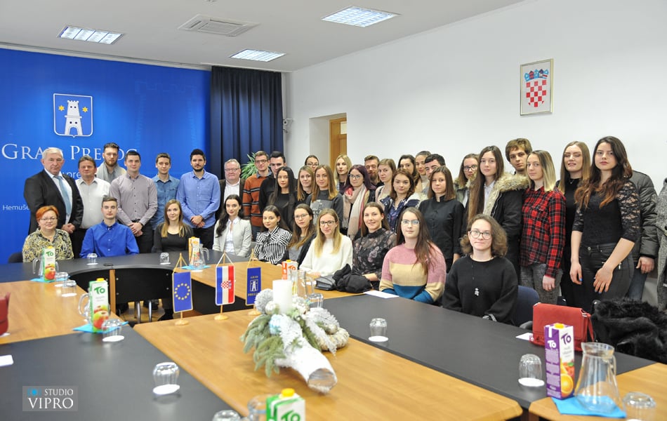 Grad Prelog s 24.900 kuna nagradio najbolje učenike i studente
