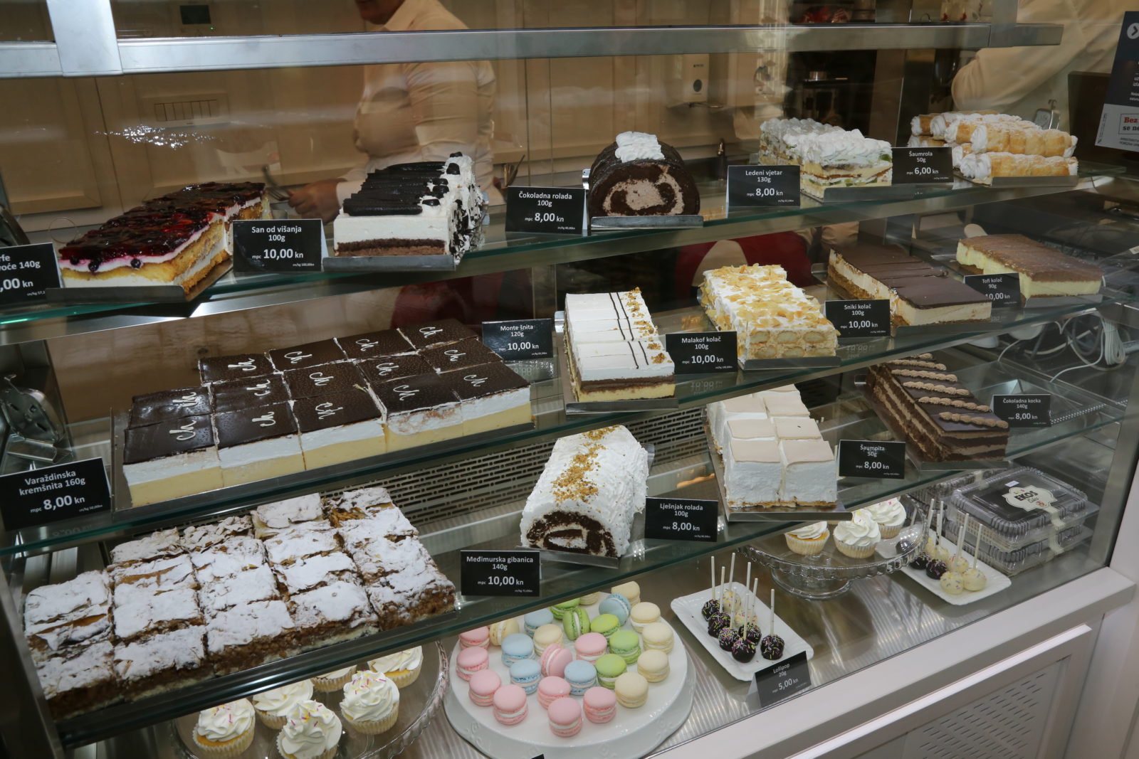 FOTO: U Galeriji Sjever otvorena slastičarna Ekos Cakes!