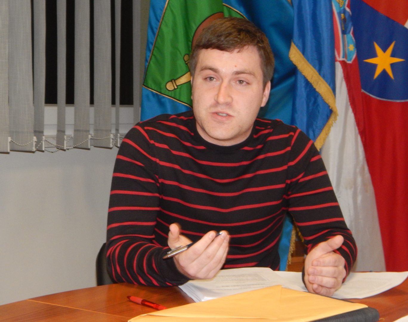 Pročelnik Karlo Miljančić u Gornjem Mihaljevcu: Povisite plaću svima ...