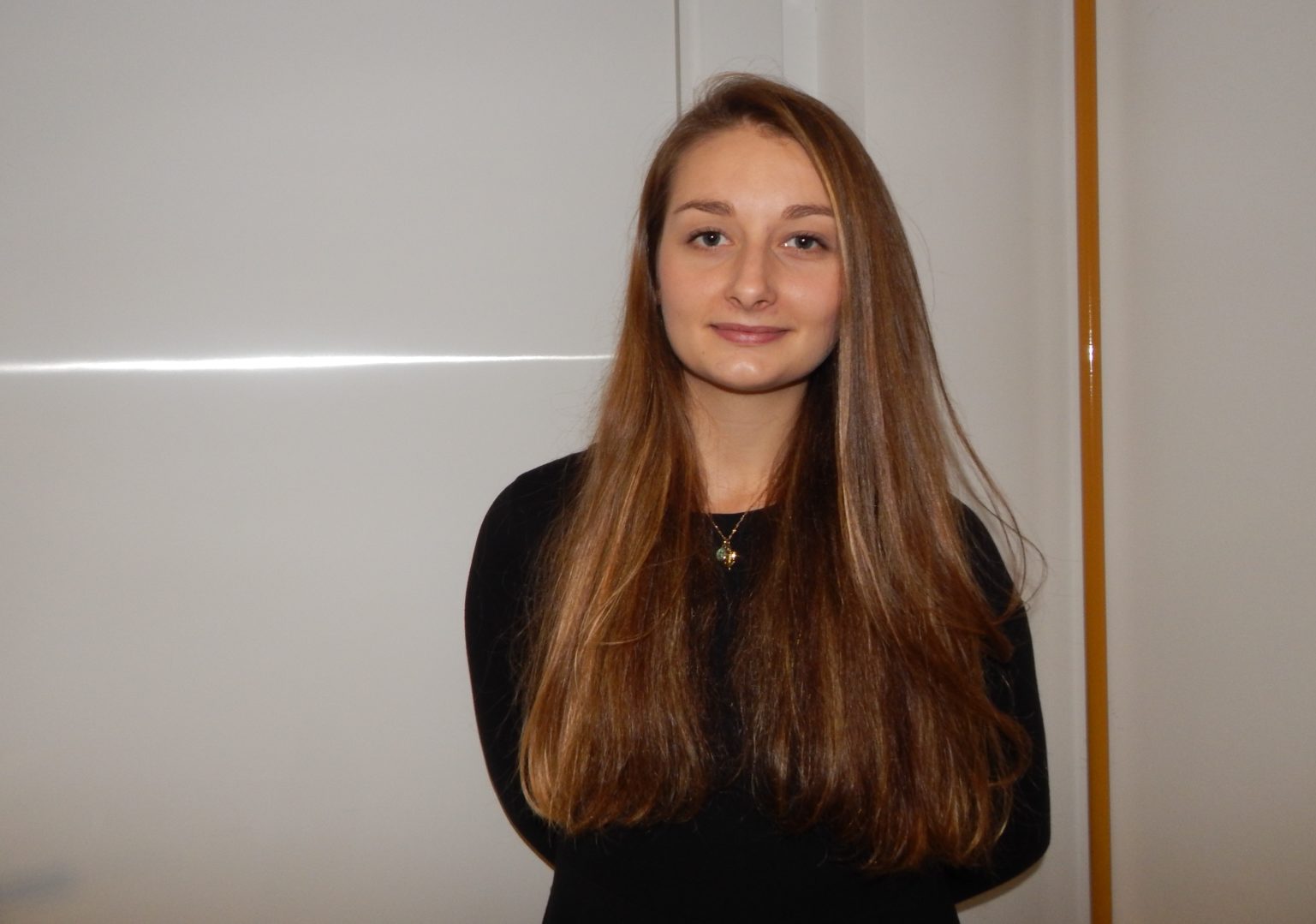 MLADA VALENTINA ZADRAVEC iz Preseke očarava svojim prekrasnim glasom!