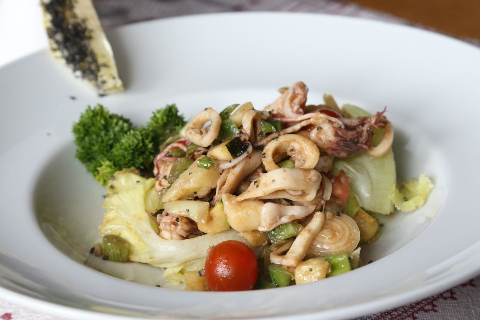 DONOSIMO RECEPT: Ljetna salata od lignji