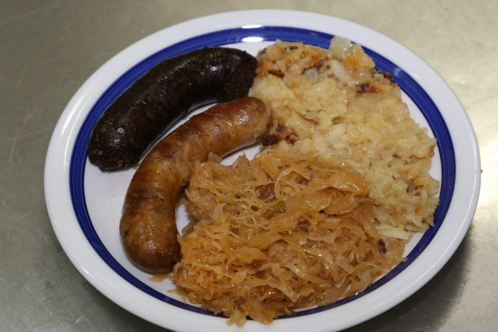 DONOSIMO RECEPT: Krvavice a la „Stari krov”