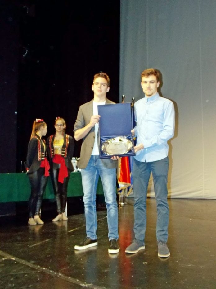 Antonia Ružić, Alan Perko, rukometašice Zrinskog i rukometaši Čakovca ...