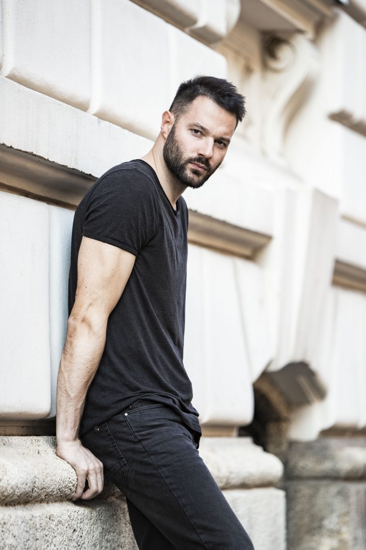 Intervju tjedna: Poznati čakovečki model Denis Lesjak u glazbeno ...