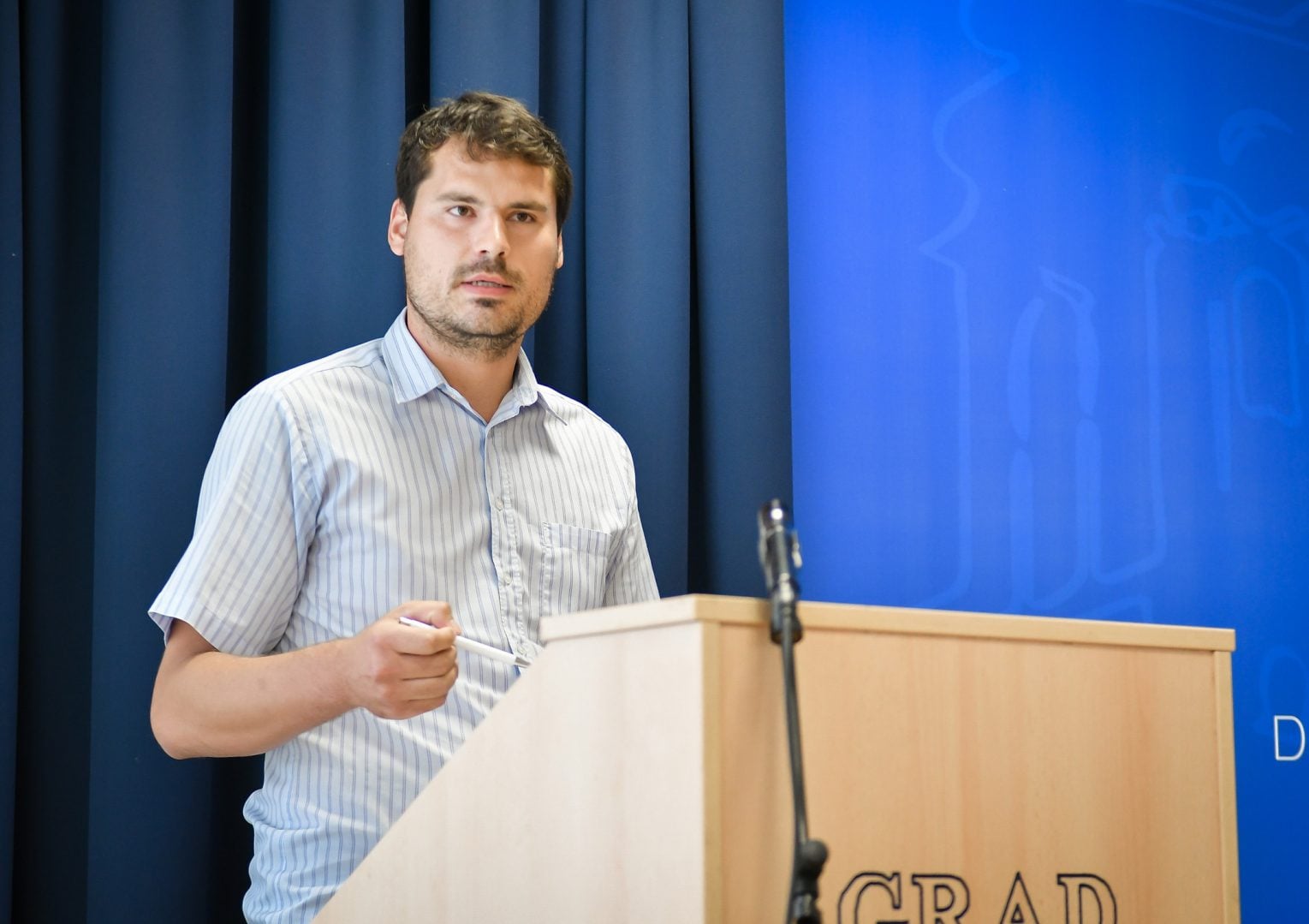 Mario Horvat: Vlasnici zubačama vade lešine svojih ljubimaca iz ...