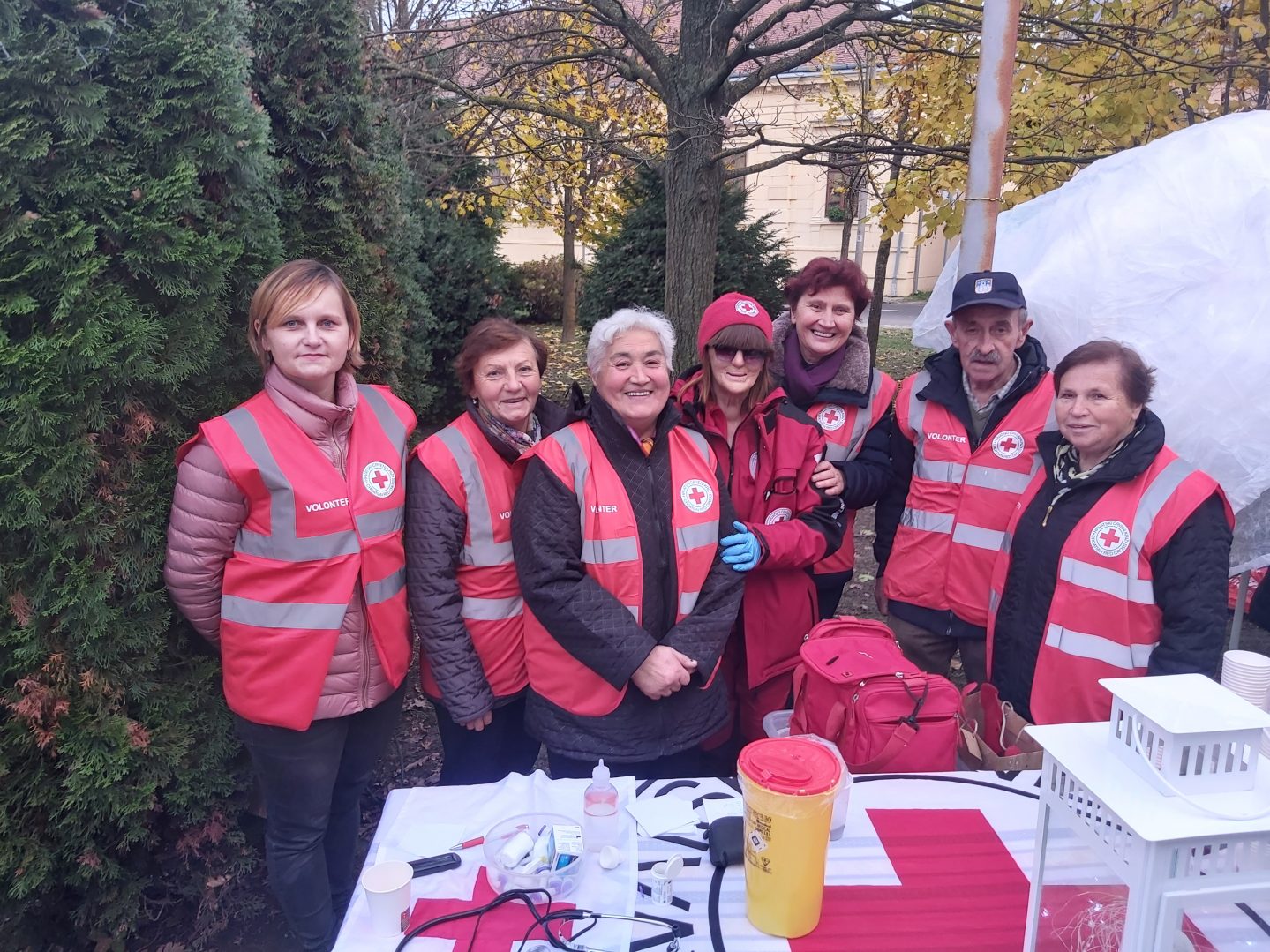 Volonteri Općinskog društva Crvenog križa Donja Dubrava u adventskoj akciji