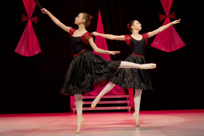 Baletani Umjetničke škole Miroslav Magdalenić publici donijeli ...