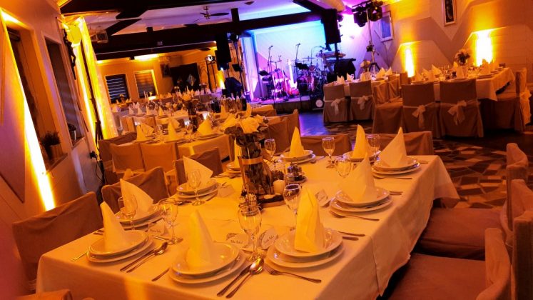 Kavana Cobra Podturen: Obiteljski restoran s 50 godina tradicije za ...