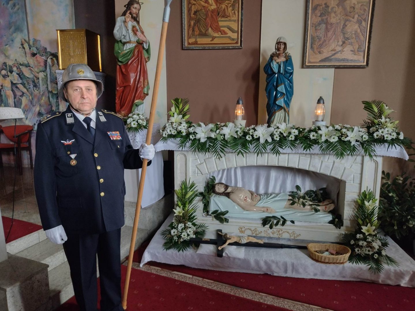 Tradicionalno čuvanje Isusova groba u župnoj crkvi u Orehovici