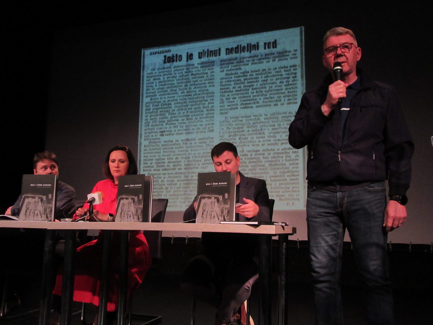 Halde i grabe, črni i beli rudari dobili su dostojni spomenik u knjizi ...