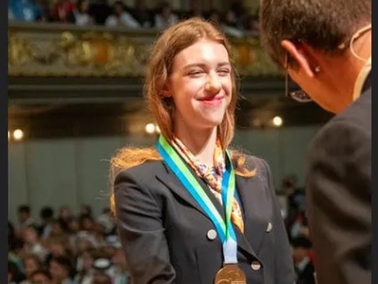 Gimnazijalka Ema rasturila na Međunarodnoj kemijskoj olimpijadi i ...