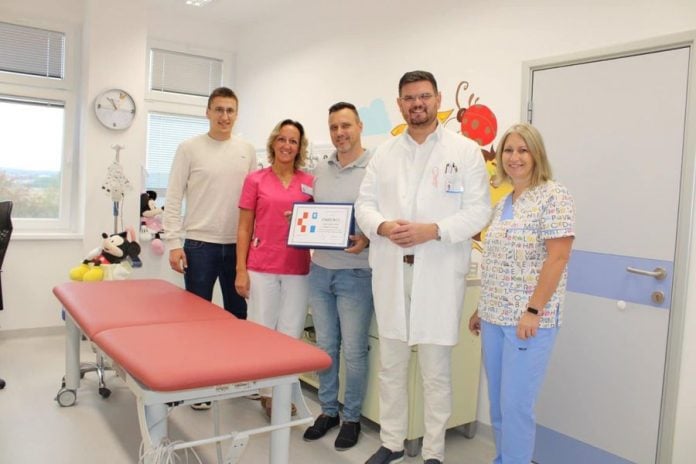 Uz Lazića za pedijatriju: Nabavljen pregledni stolić za odjel