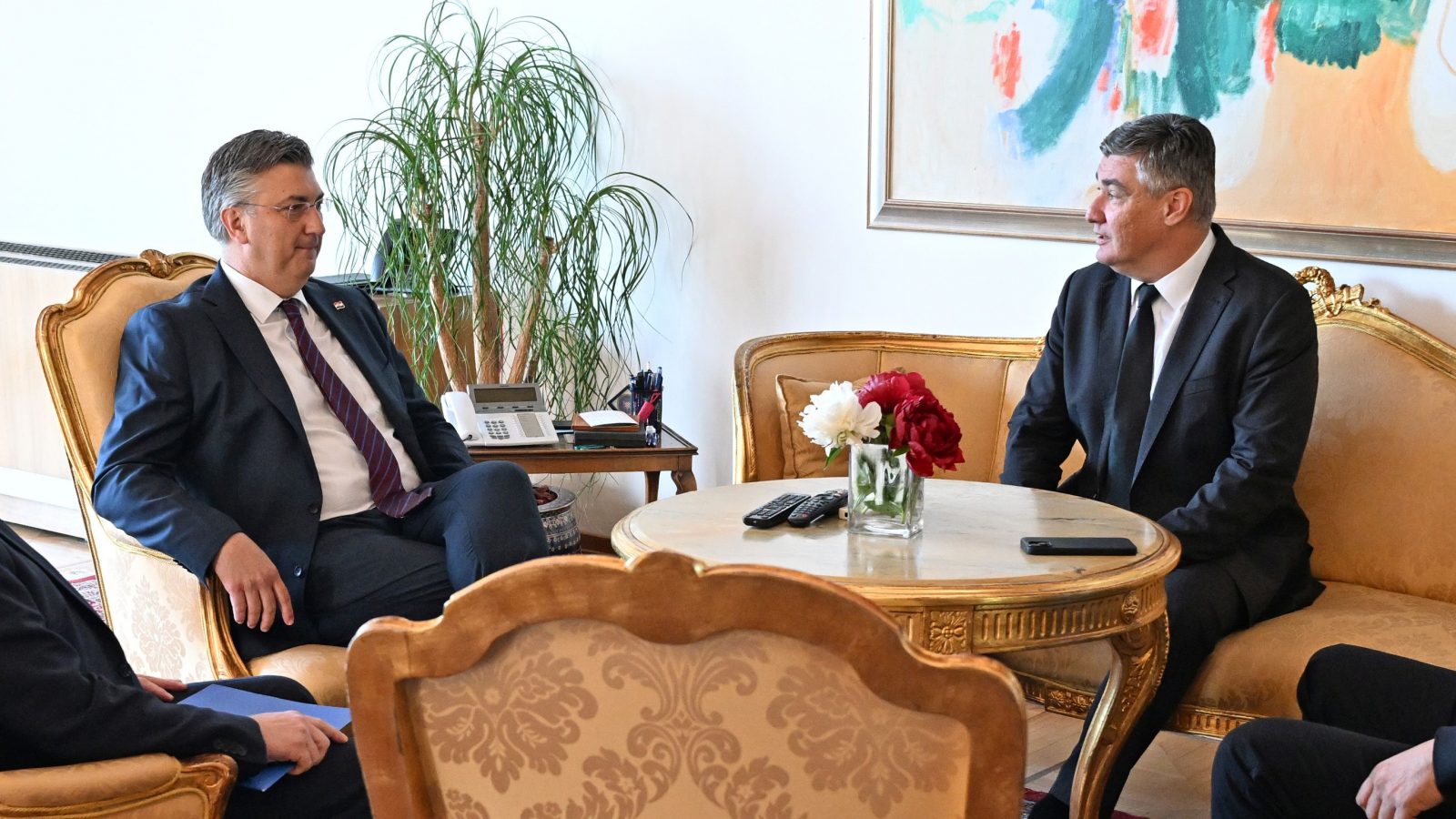 Predsjednik Milanović povjerio je mandat za sastavljanje Vlade RH ...