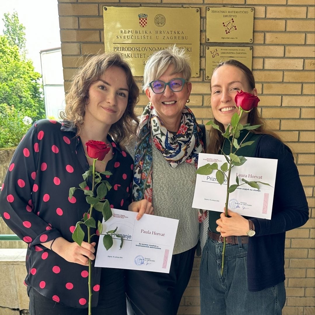 Bivše gimnazijalke, Laura i Paula Horvat, primile priznanje PMF-a!