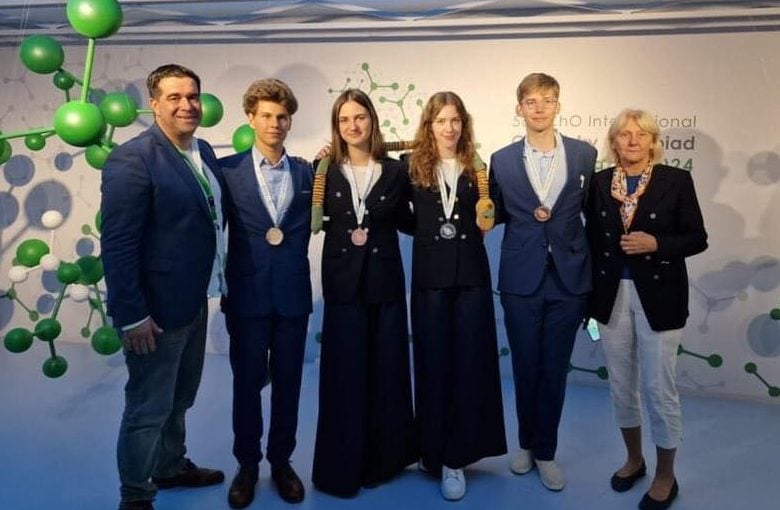 Ema Novak srebrna na kemijskoj olimpijadi!