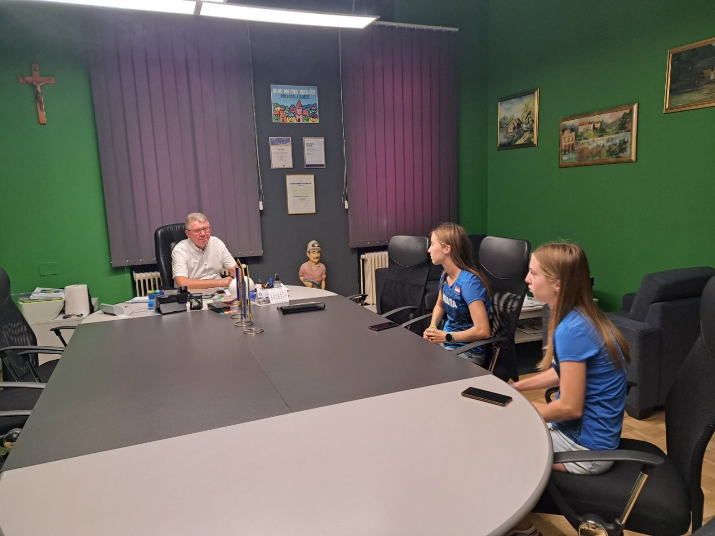 Tena i Lea Marodi na prijemu kod gradonačelnika