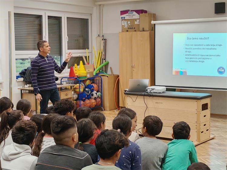Macinec: Predavanje “Reci ne drogama” u Osnovnoj školi dr. Ivana Novaka
