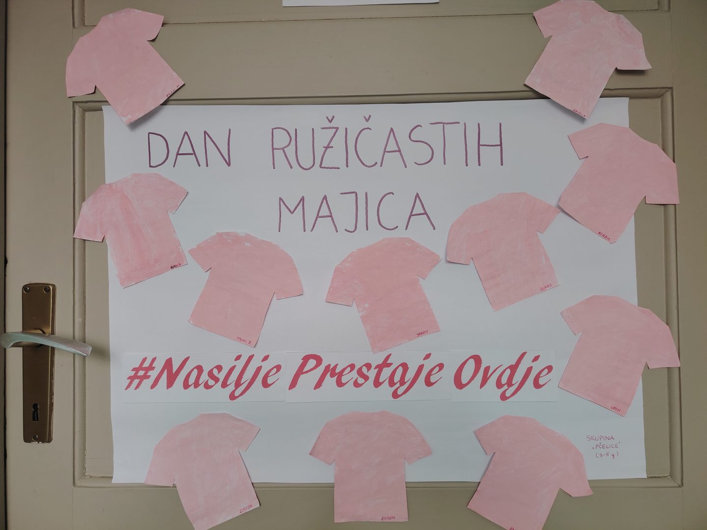 Pčelice obilježile Dan ružičastih majica