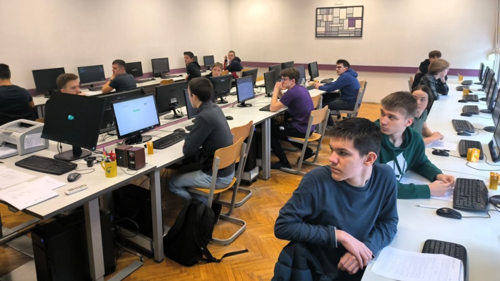 Infokup 2025: Mladi informatičari briljirali na županijskom natjecanju